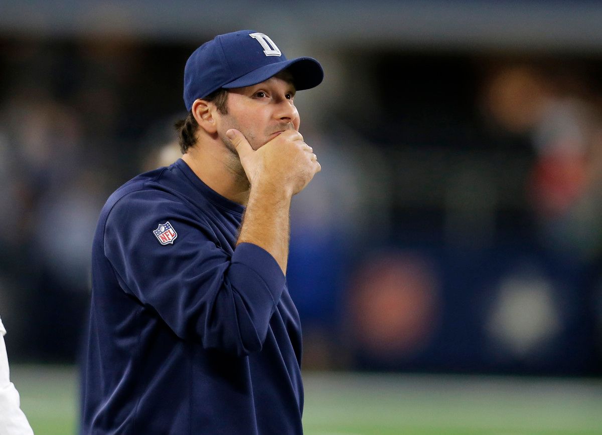 Dallas Cowboys: Tony Romo (broken clavicle) placed on IR - Sports ...