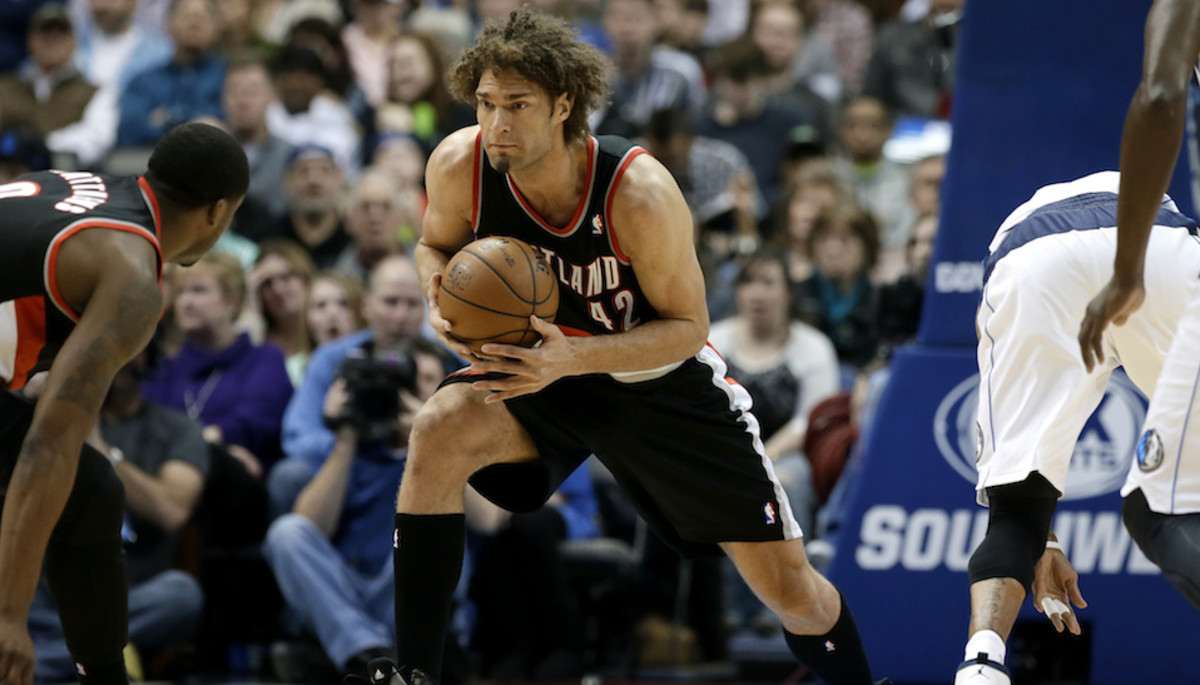 NBA free agency: Knicks finalizing deal with Robin Lopez - Sports ...