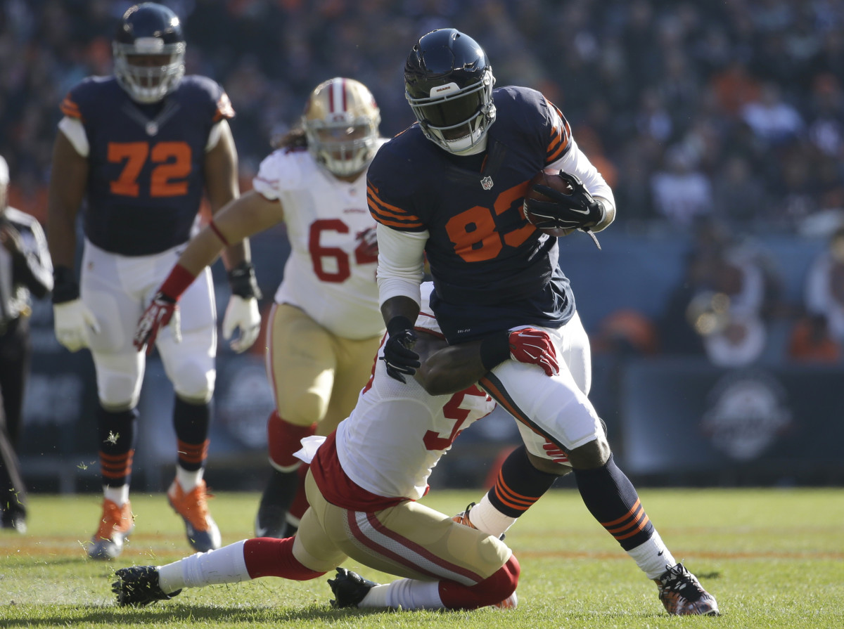 Bears TE Bennett to miss rest of year because of rib injury - Sports ...