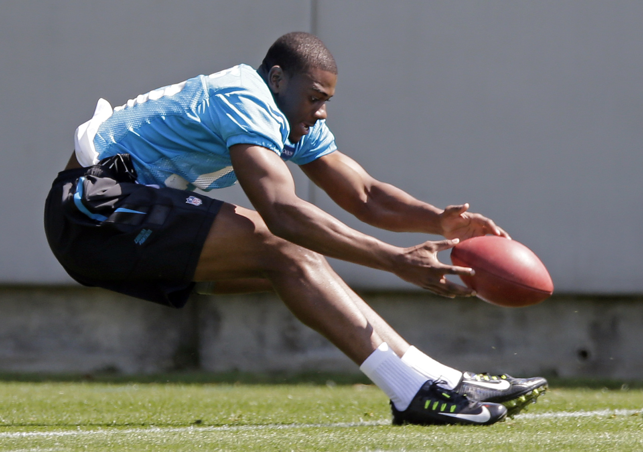Panthers sign 2nd-round pick Funchess, 5 others - Sports Illustrated