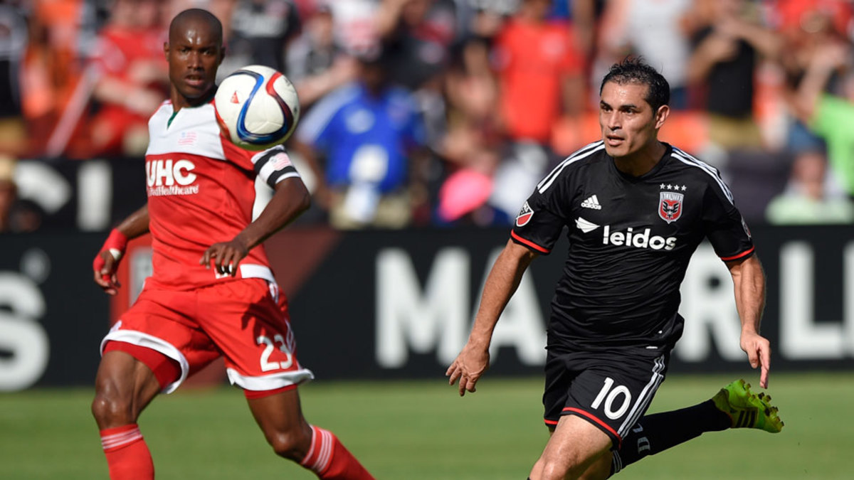 Chris Rolfe, D.C. United come back to beat Revolution - Sports Illustrated