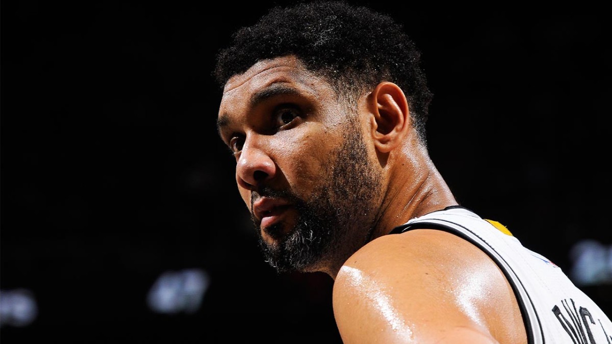 Tim Duncan becomes 5th player to score 5,000 playoff points - Sports ...