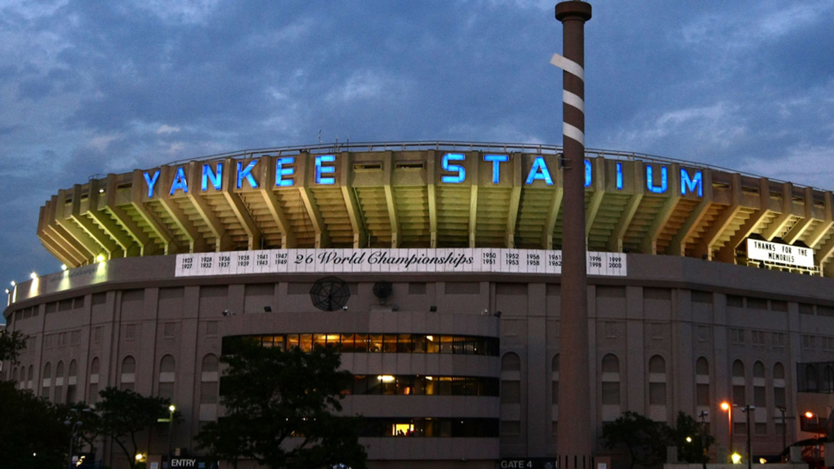New York Yankees' Reggie Jackson selling 'Yankee Stadium' letters ...