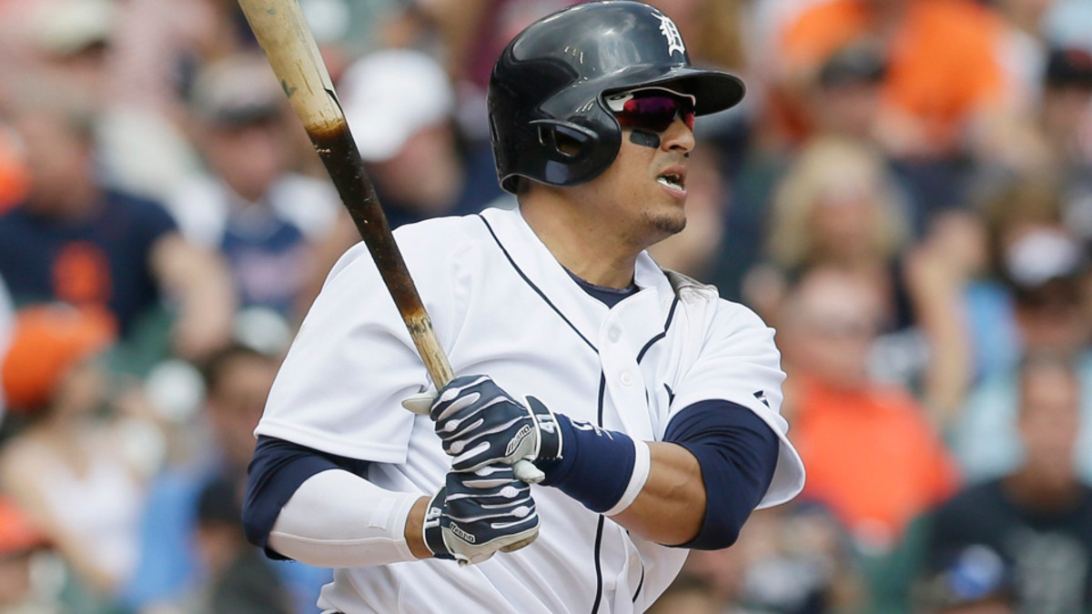 Hit and Run: Victor Martinez's struggles with switch-hitting - Sports ...