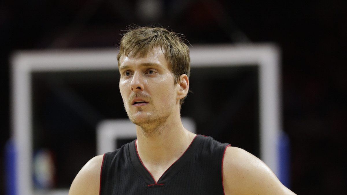 Miami Heat trade Zoran Dragic to Boston Celtics - Sports Illustrated
