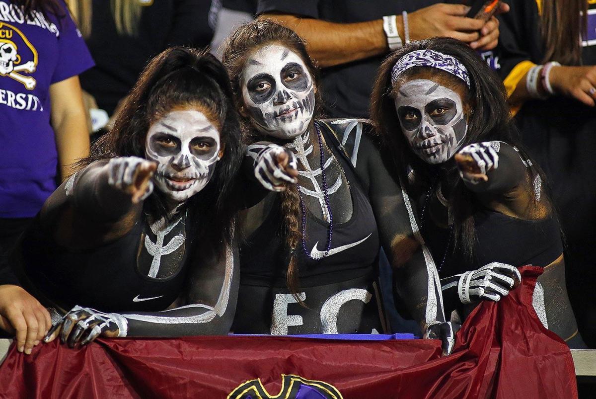 College Football Superfans: Georgia Tech, Miami, ECU (photos) - Sports ...