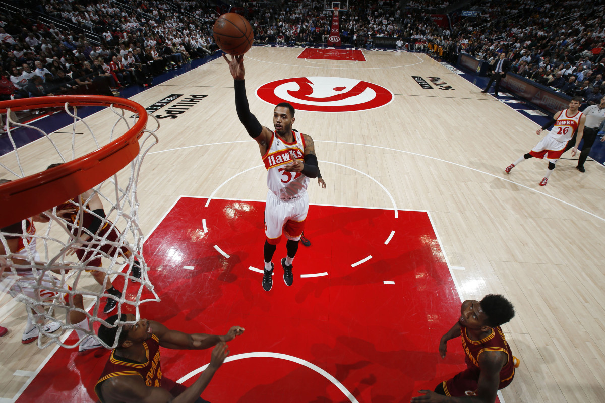 Atlanta Hawks' Mike Scott expected to miss four to six weeks - Sports ...