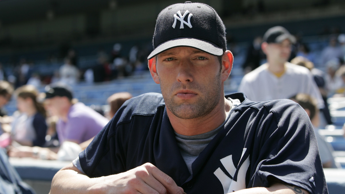 Ex-MLB pitcher Kyle Farnsworth plays minor-league football - Sports ...