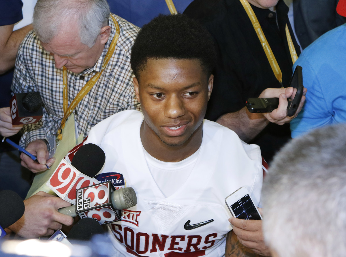 Mixon faces media, refuses to discuss assault case - Sports Illustrated