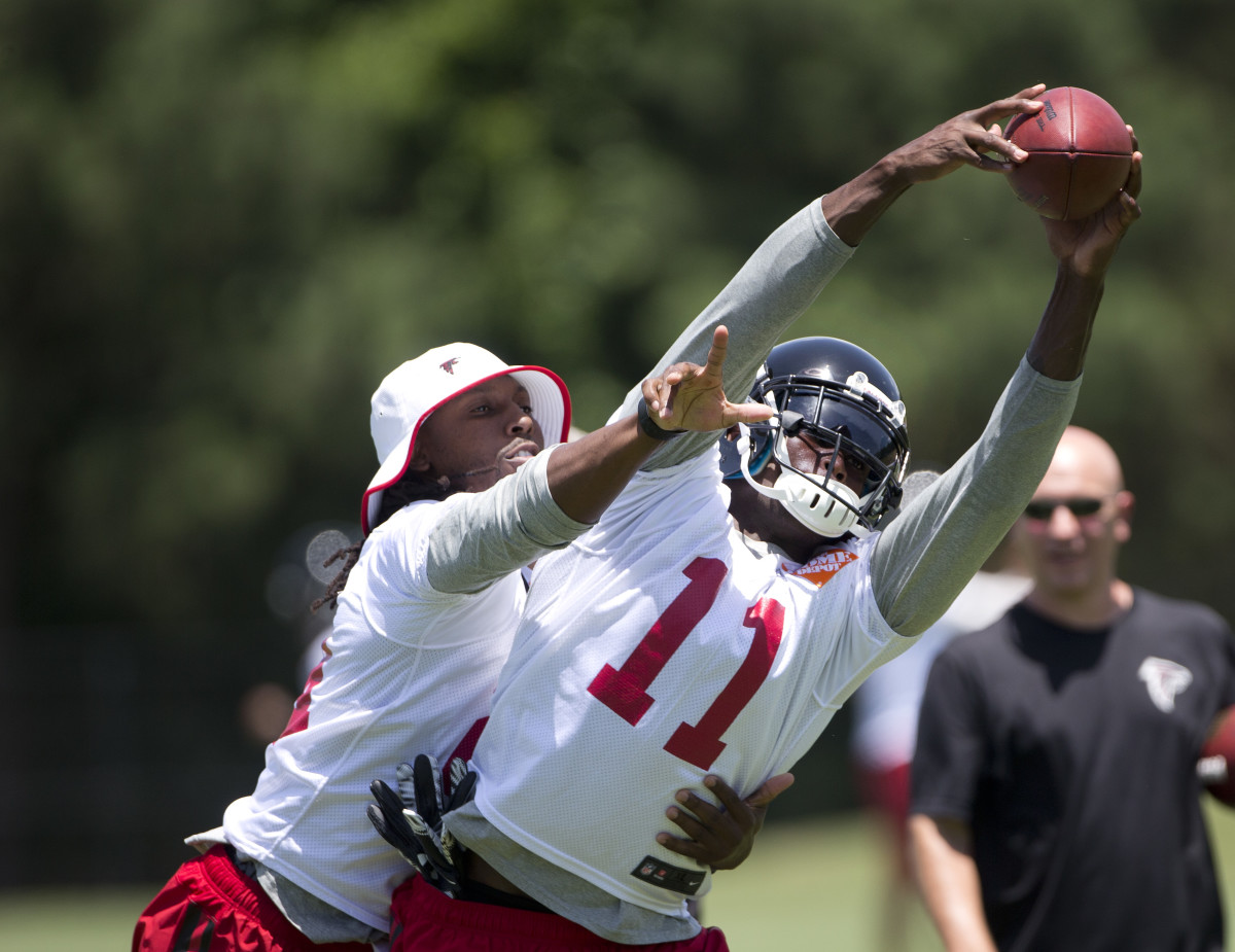 Falcons' Jones focused on new offense, not contract talks - Sports ...