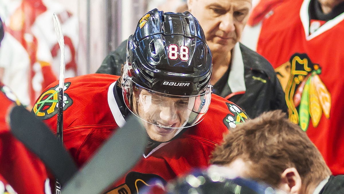Chicago Blackhawks forward Patrick Kane suffers serious injury after ...