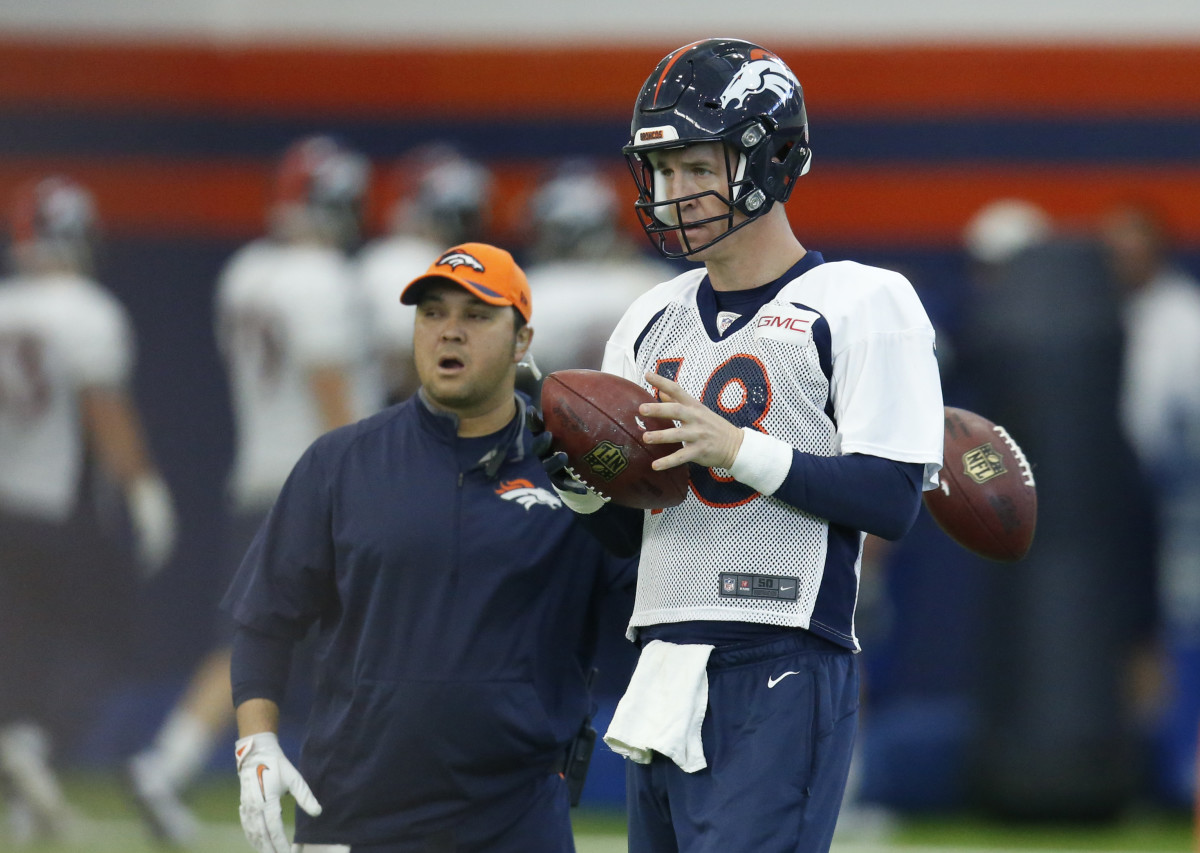 Peyton Manning returns to practice - Sports Illustrated