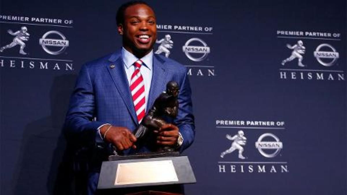 Alabama Crimson Tide RB Derrick Henry wins 2015 Heisman Trophy - Sports ...