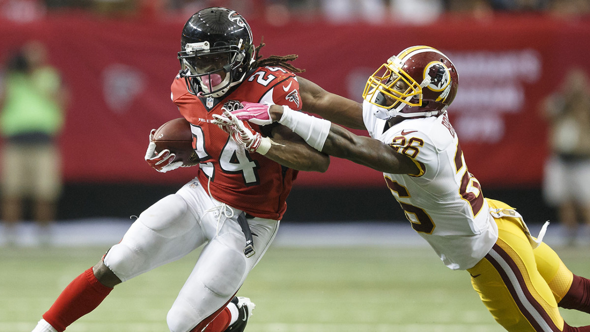 Devonta Freeman leads Atlanta Falcons to a win - Sports Illustrated