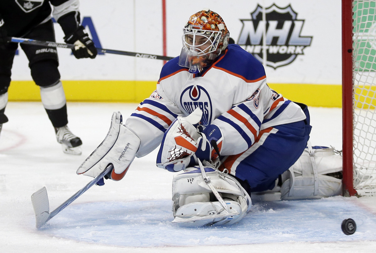Shore's late goal helps Kings beat Oilers 4-3 - Sports Illustrated