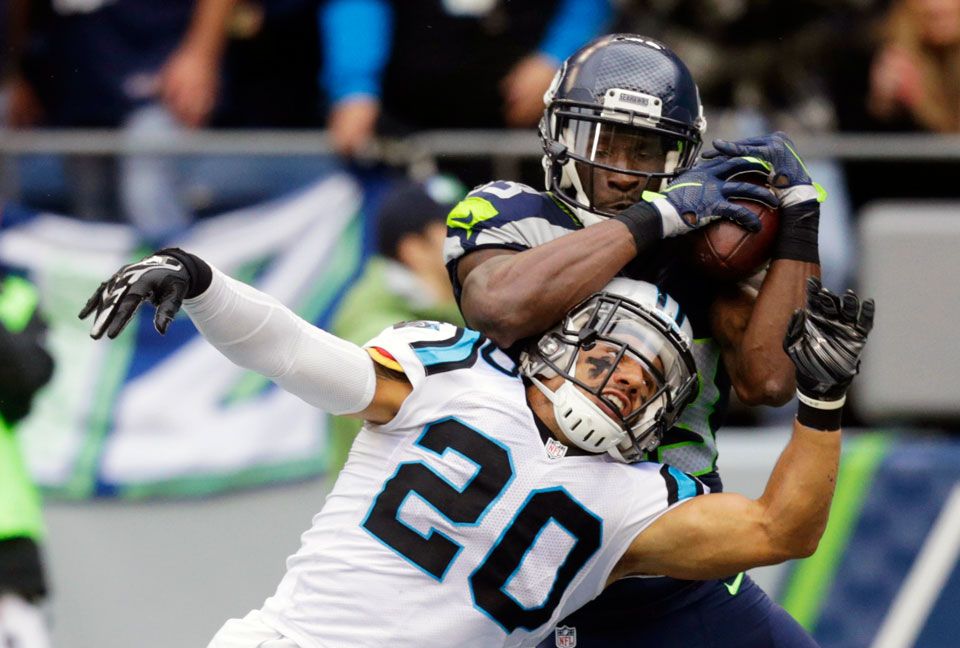 Watch: Seahawks Russell Wilson throws touchdown off flea-flicker ...