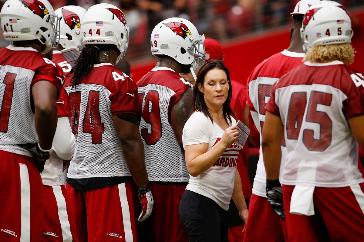 Jen Welter Coaching the Arizona Cardinals - Sports Illustrated