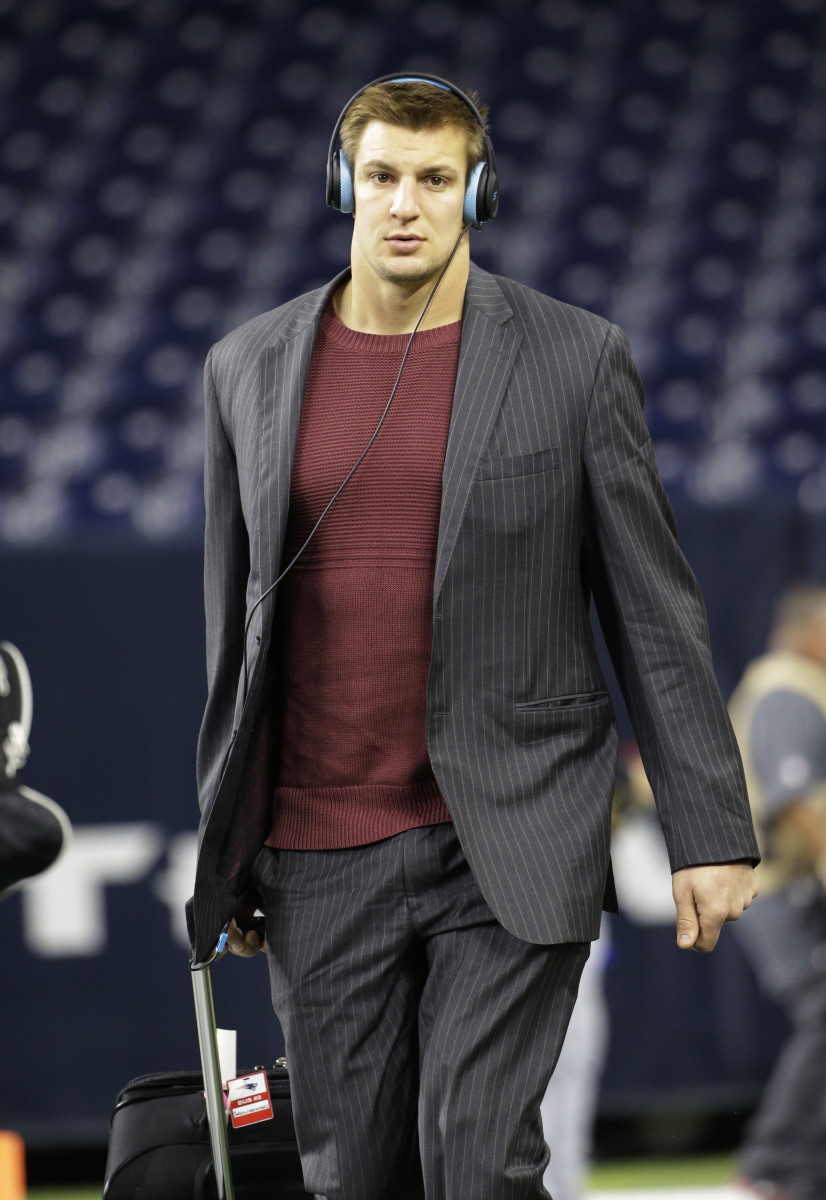 Patriots' Gronkowski active against Texans - Sports Illustrated
