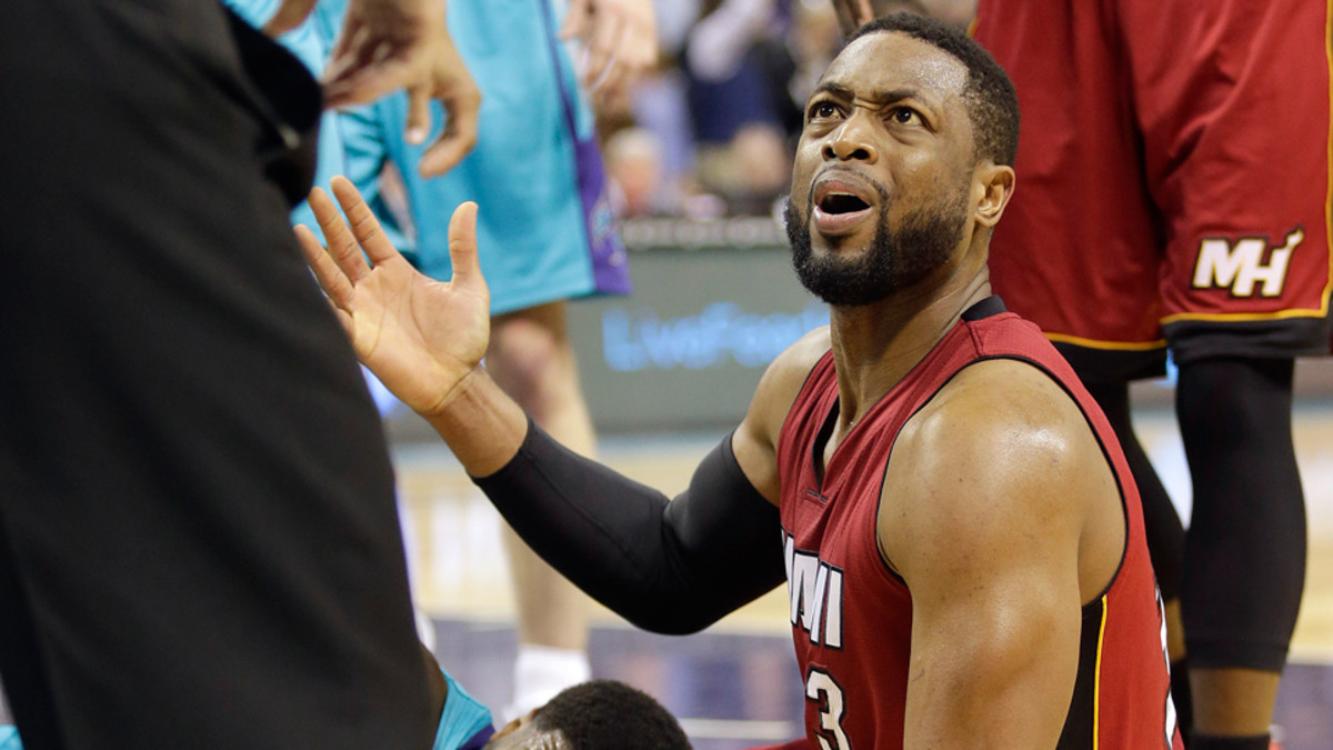 Dwyane Wade fined for making obscene gesture in Heat vs. Hornets ...