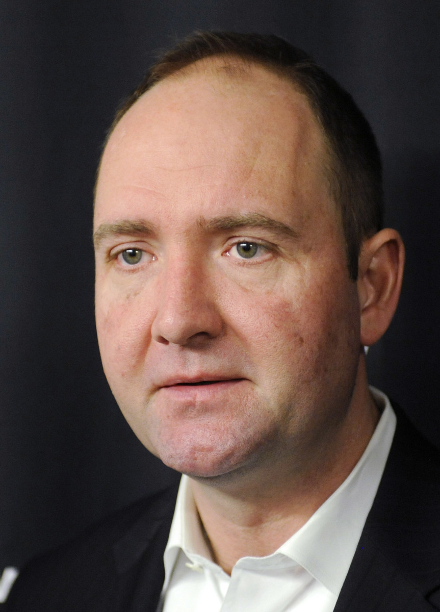 AP Source: Sharks to hire Peter DeBoer as head coach - Sports Illustrated