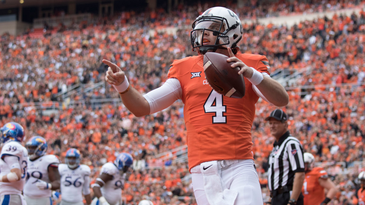 Oklahoma State football: Walsh starts over injured Mason Rudolph ...
