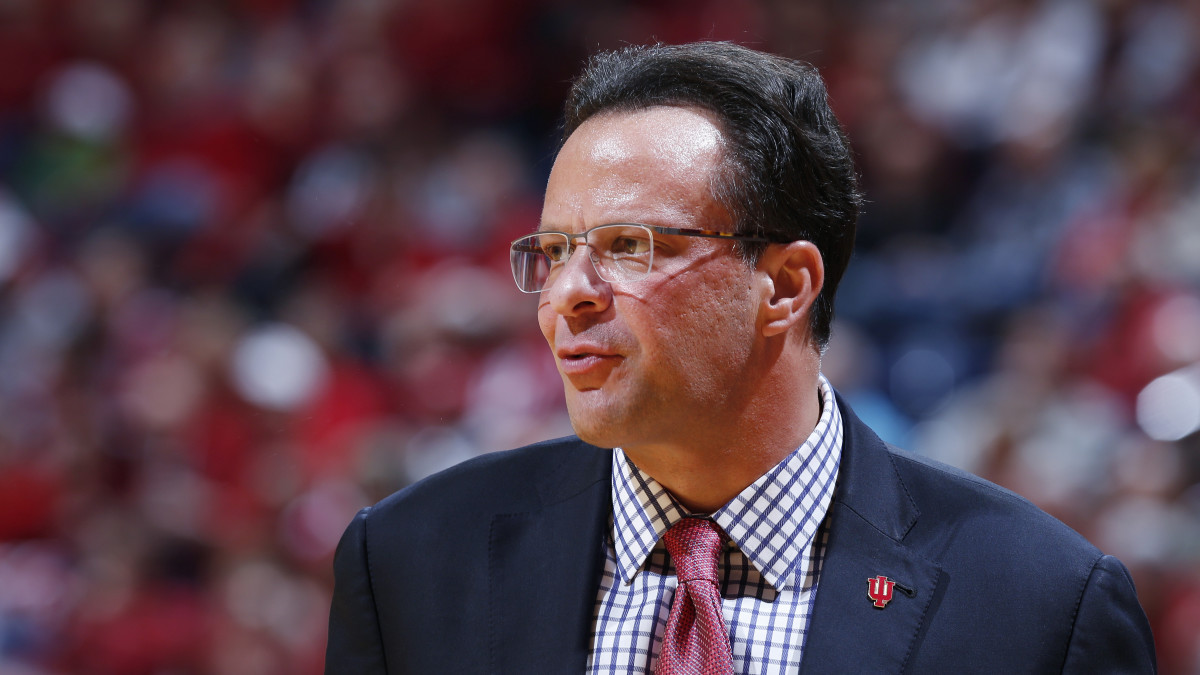 Tom Crean holds press conference with fan battling ALS - Sports Illustrated