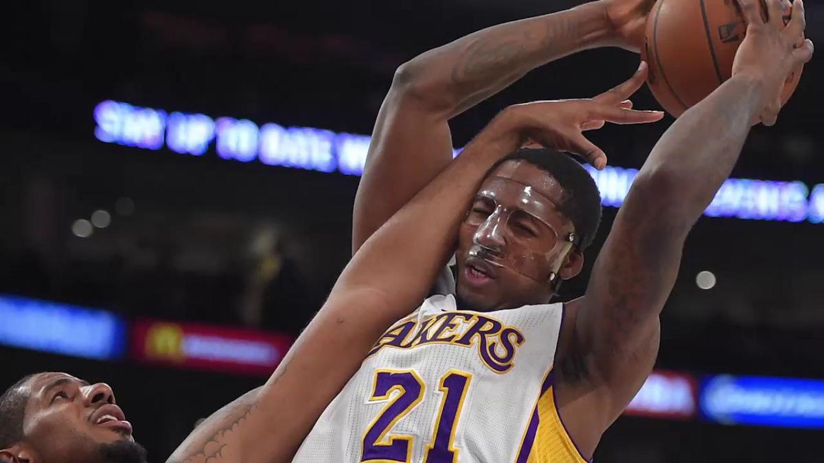Los Angeles Lakers' Ed Davis to opt out of contract after season ...