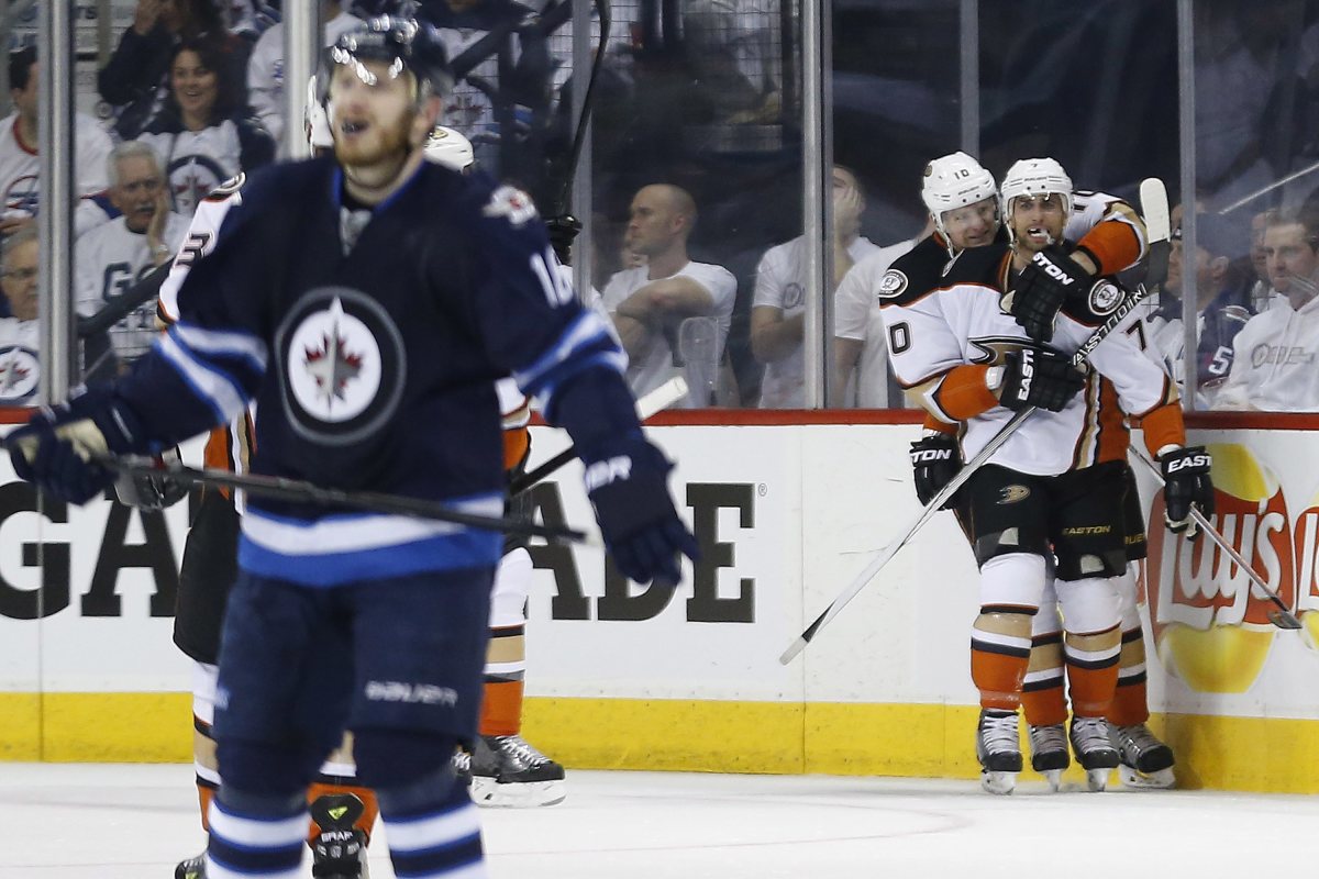 Ducks sweep Jets with 5-2 victory - Sports Illustrated