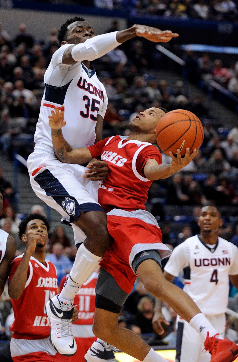 UConn routs in-state rival Sacred Heart 82-49 - Sports Illustrated