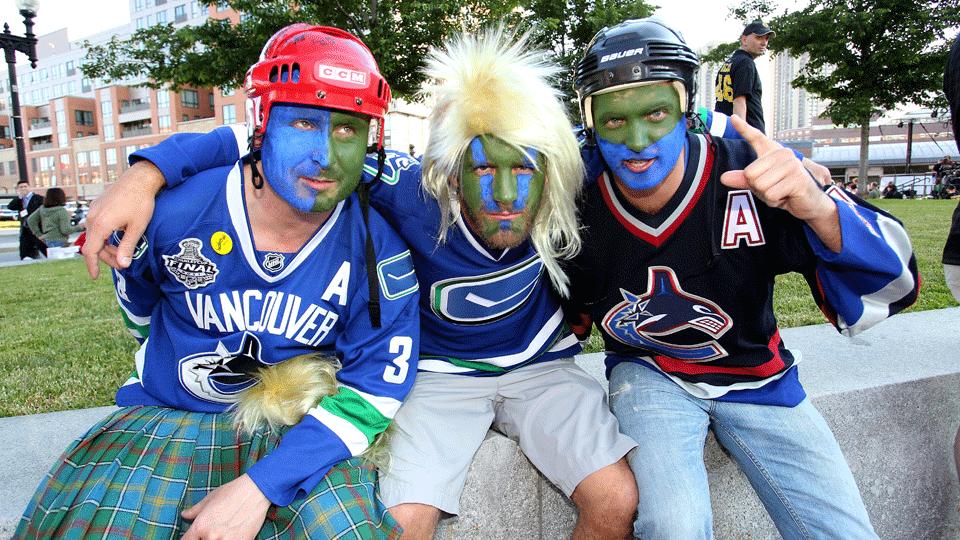 Makeup artist makes impressive NHL logo face paintings - Sports Illustrated