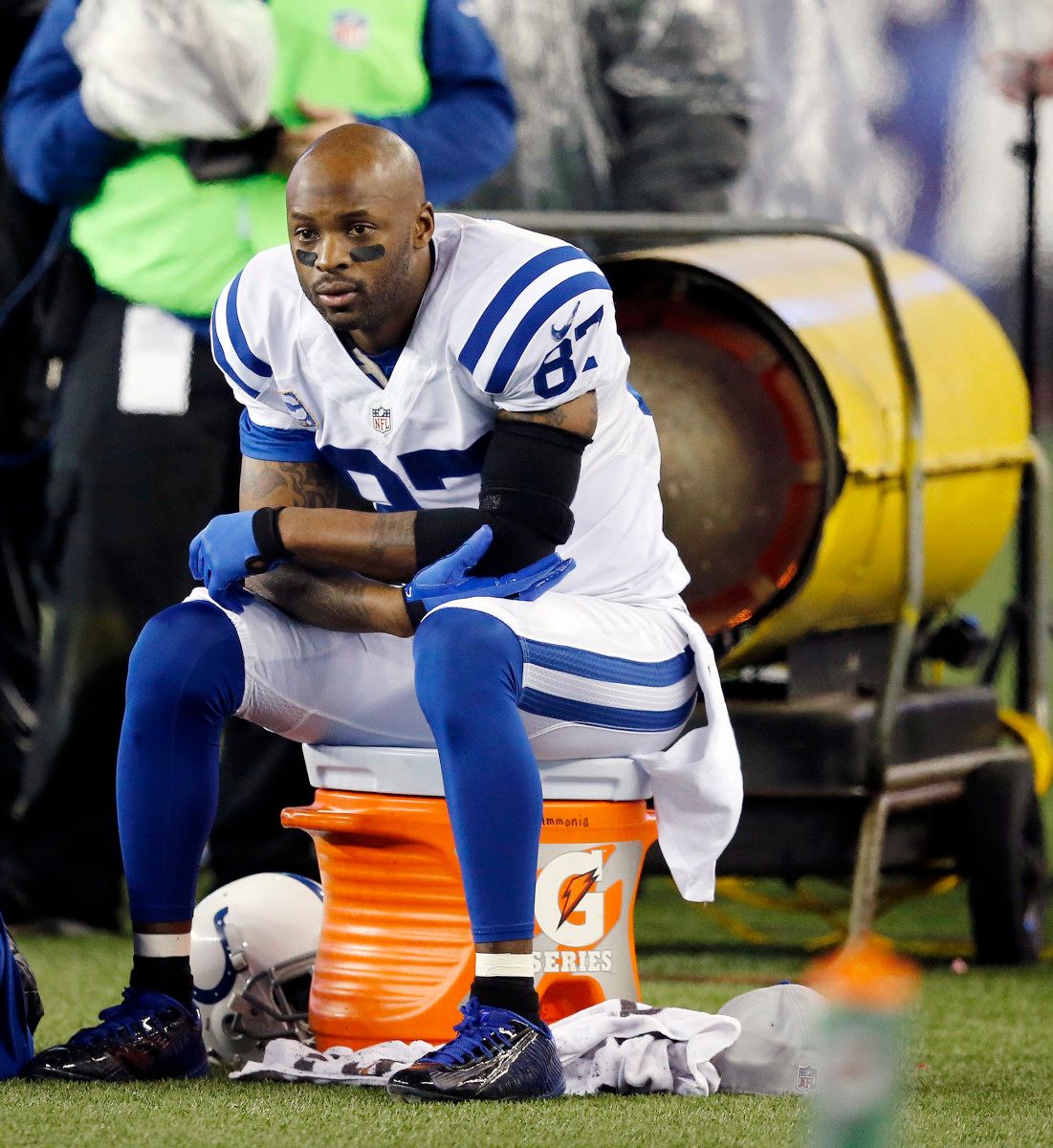 Patriots welcome veteran WR Wayne - Sports Illustrated