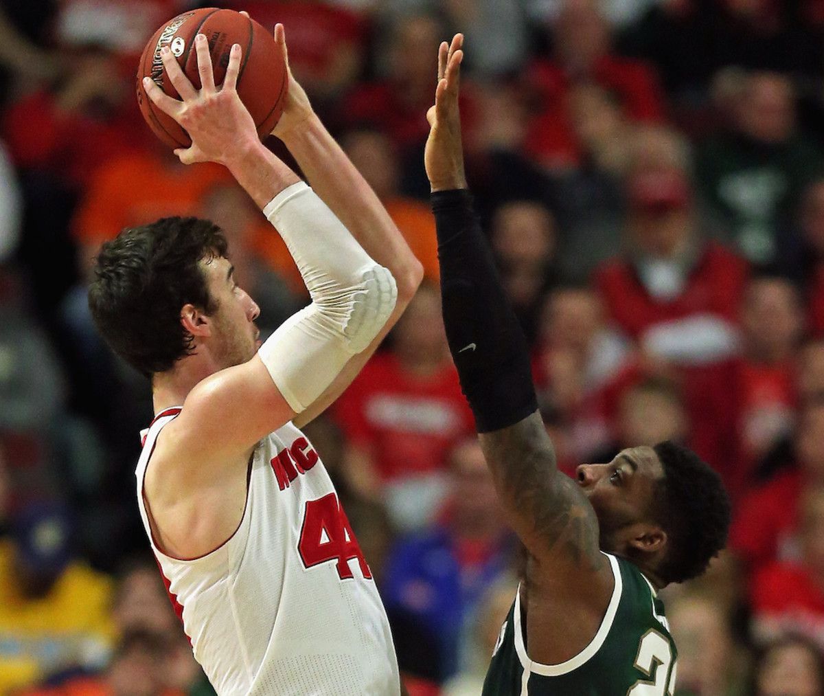 Video: Frank Kaminsky eats confetti after Wisconsin wins Big Ten ...