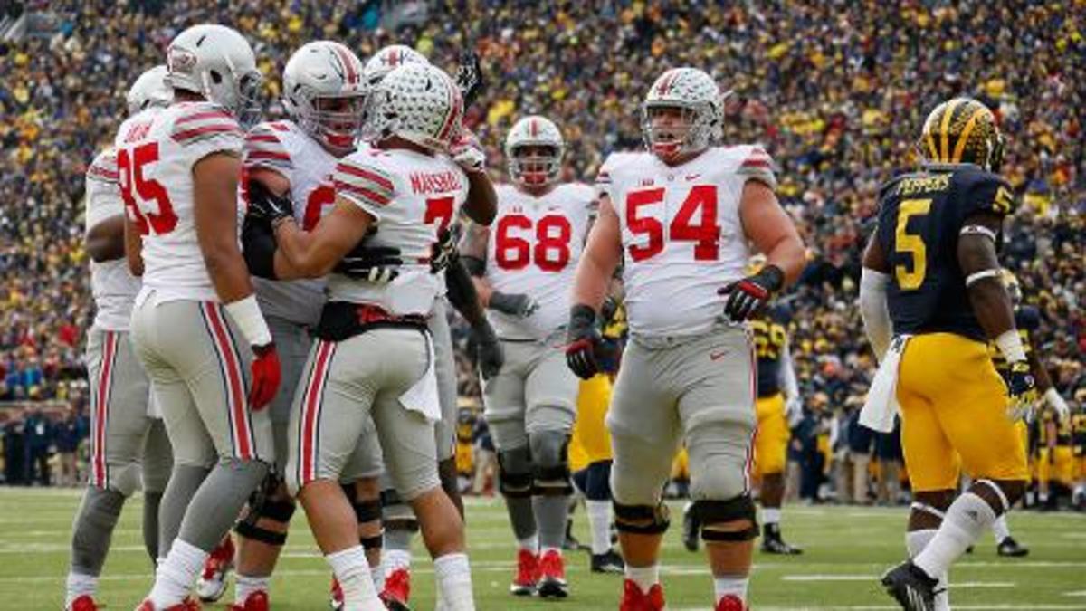 Ohio State Buckeyes throttle Michigan Wolverines in The Big House ...