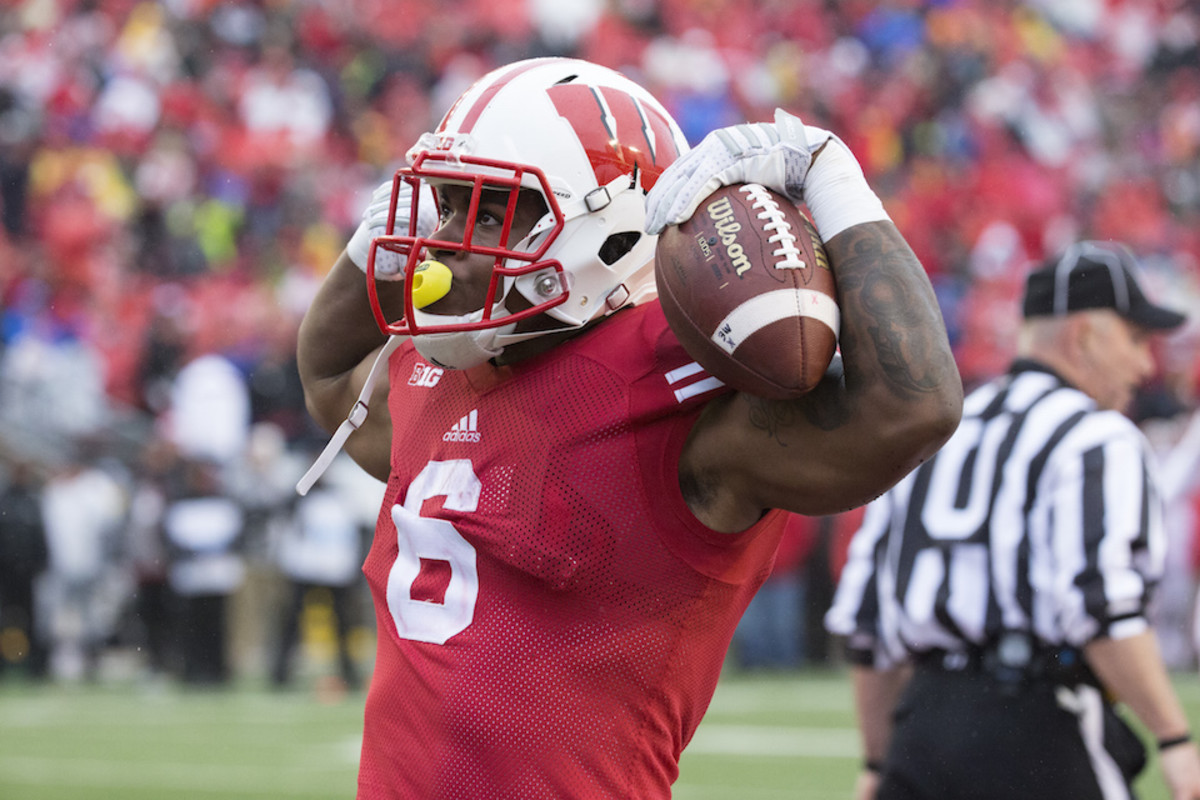 Wisconsin: RB Corey Clement injured in off-campus incident - Sports ...
