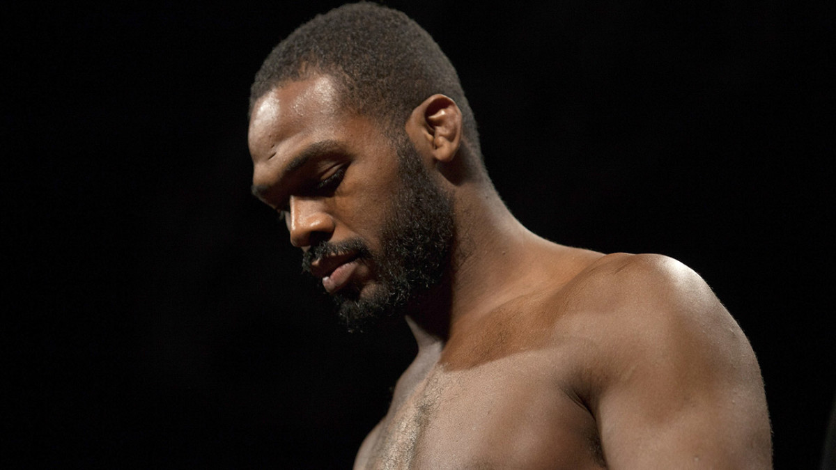 Jon Jones facing felony charge following hit-and-run - Sports Illustrated