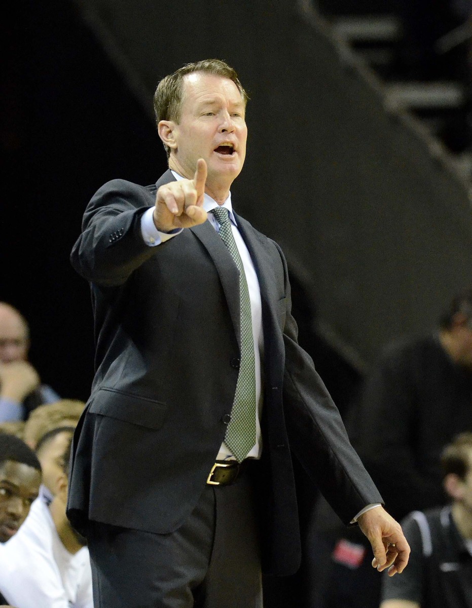 Georgetown hangs on to beat Charlotte 62-59 - Sports Illustrated