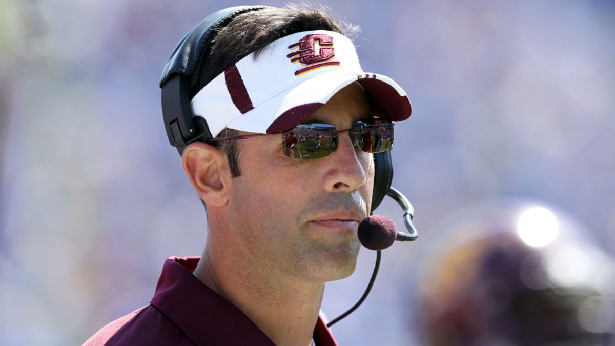 Dan Enos leaving Central Michigan to become Arkansas offensive ...
