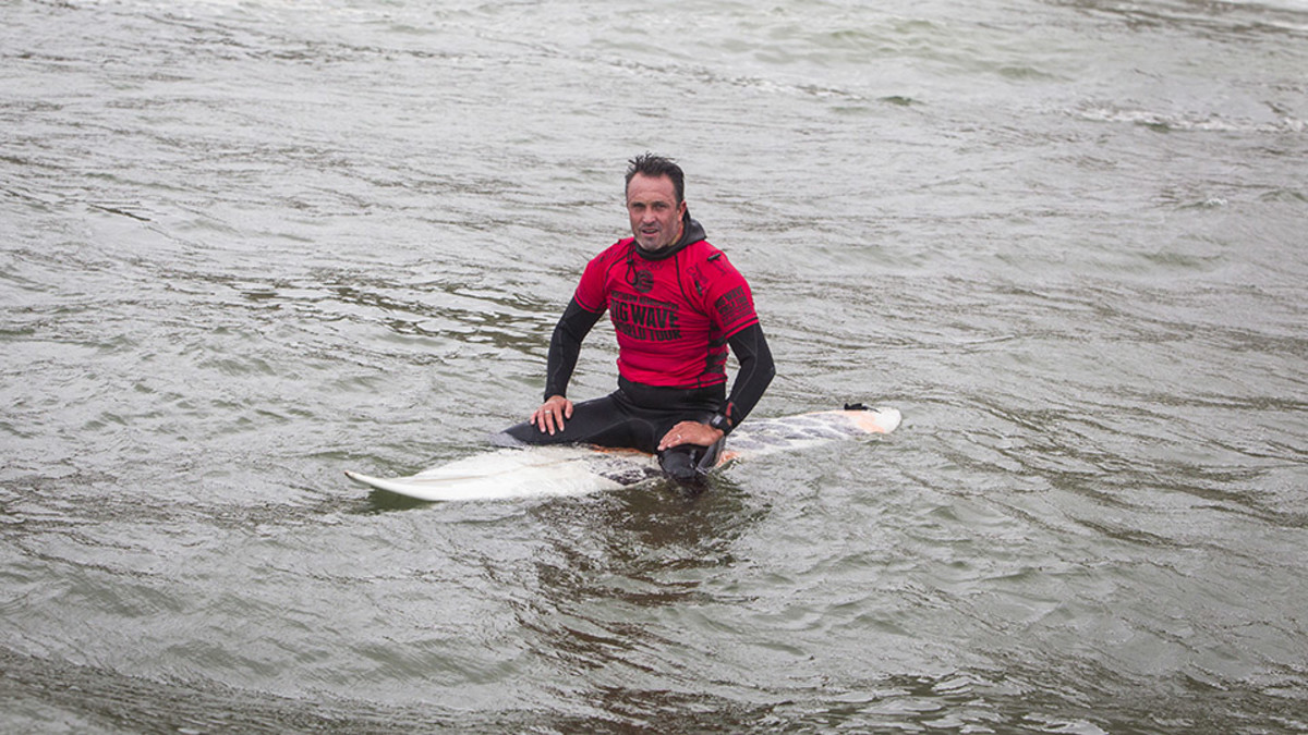 Shawn Dollar: Surfer breaks neck at Titans of Mavericks - Sports ...