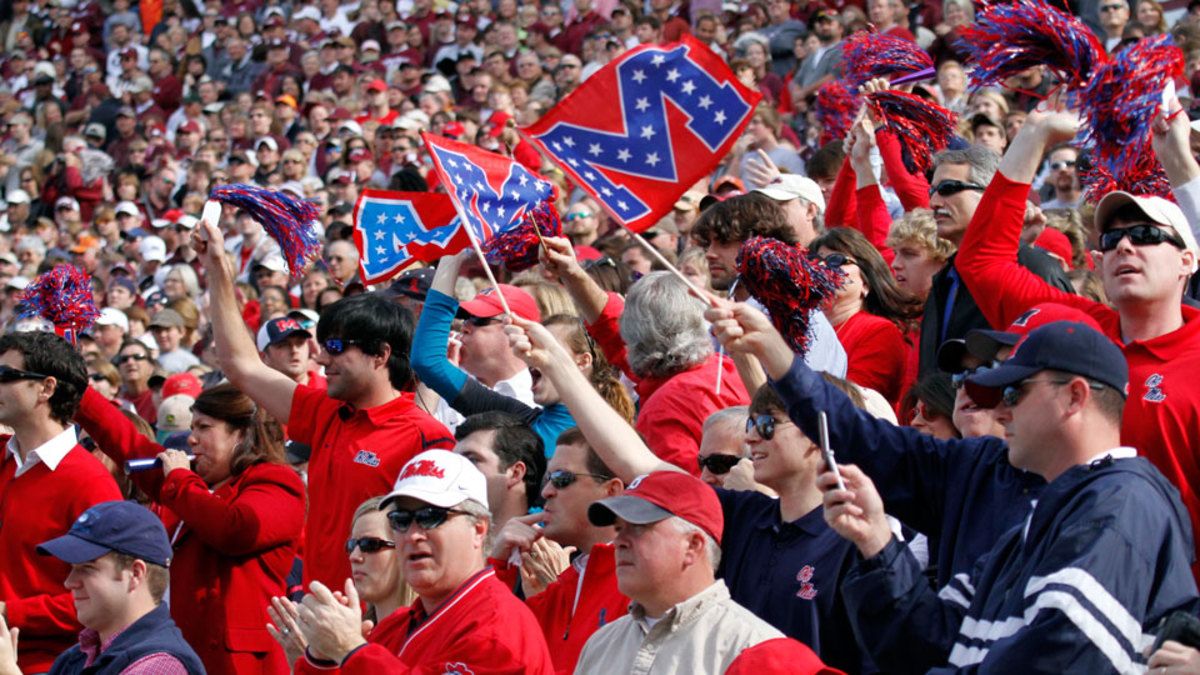 Ole Miss: Mississippi state flag removed from campus - Sports Illustrated