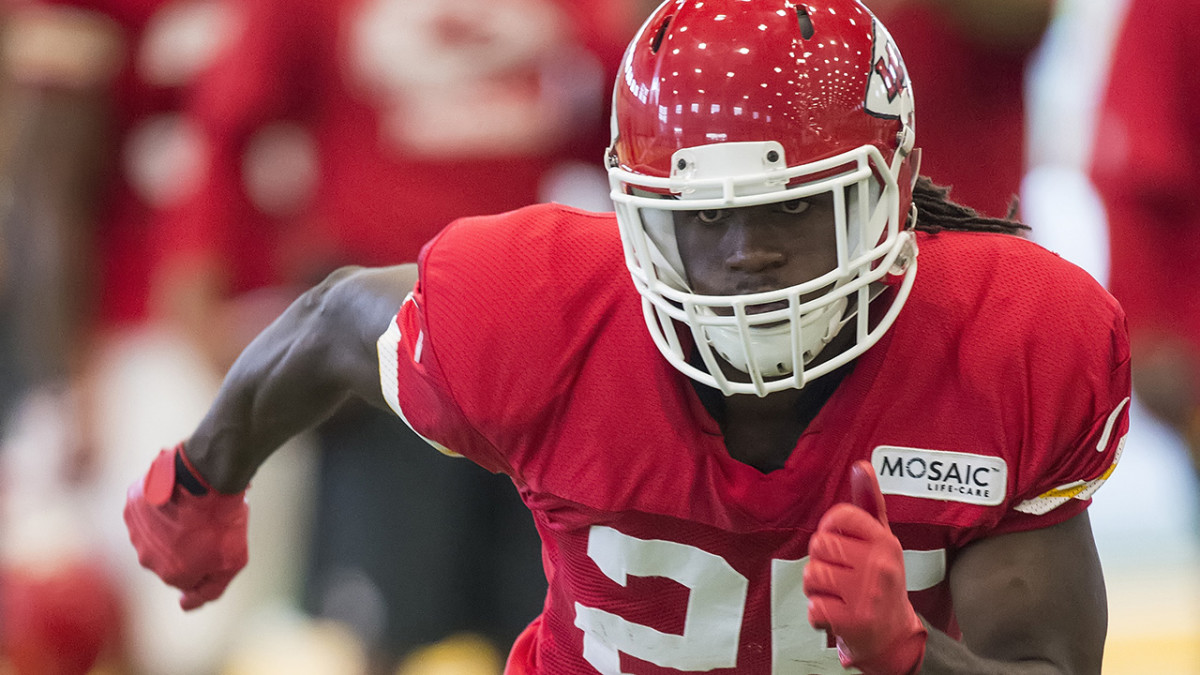Kansas City Chiefs training camp puts the pads on - Sports Illustrated