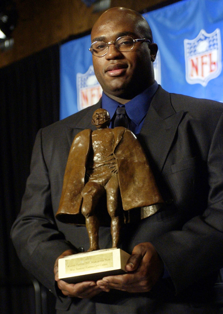 Will Shields latest Chiefs lineman to enter Hall of Fame - Sports ...