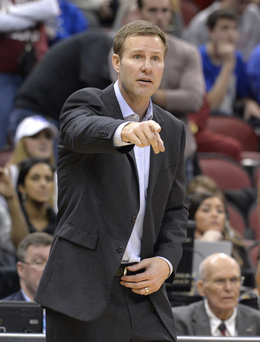 Iowa St coach Fred Hoiberg visits Chicago about Bulls job - Sports ...