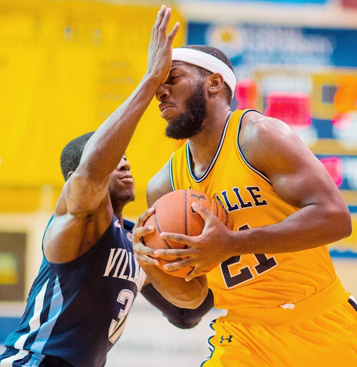 Wacky College Basketball Photos - Sports Illustrated