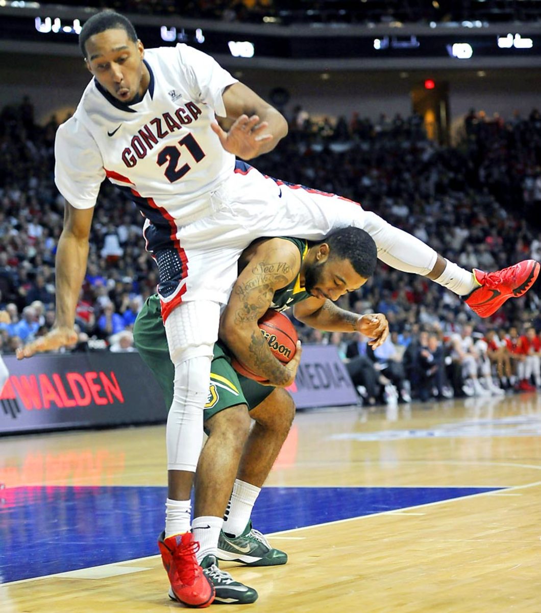 Wacky College Basketball Photos - Sports Illustrated