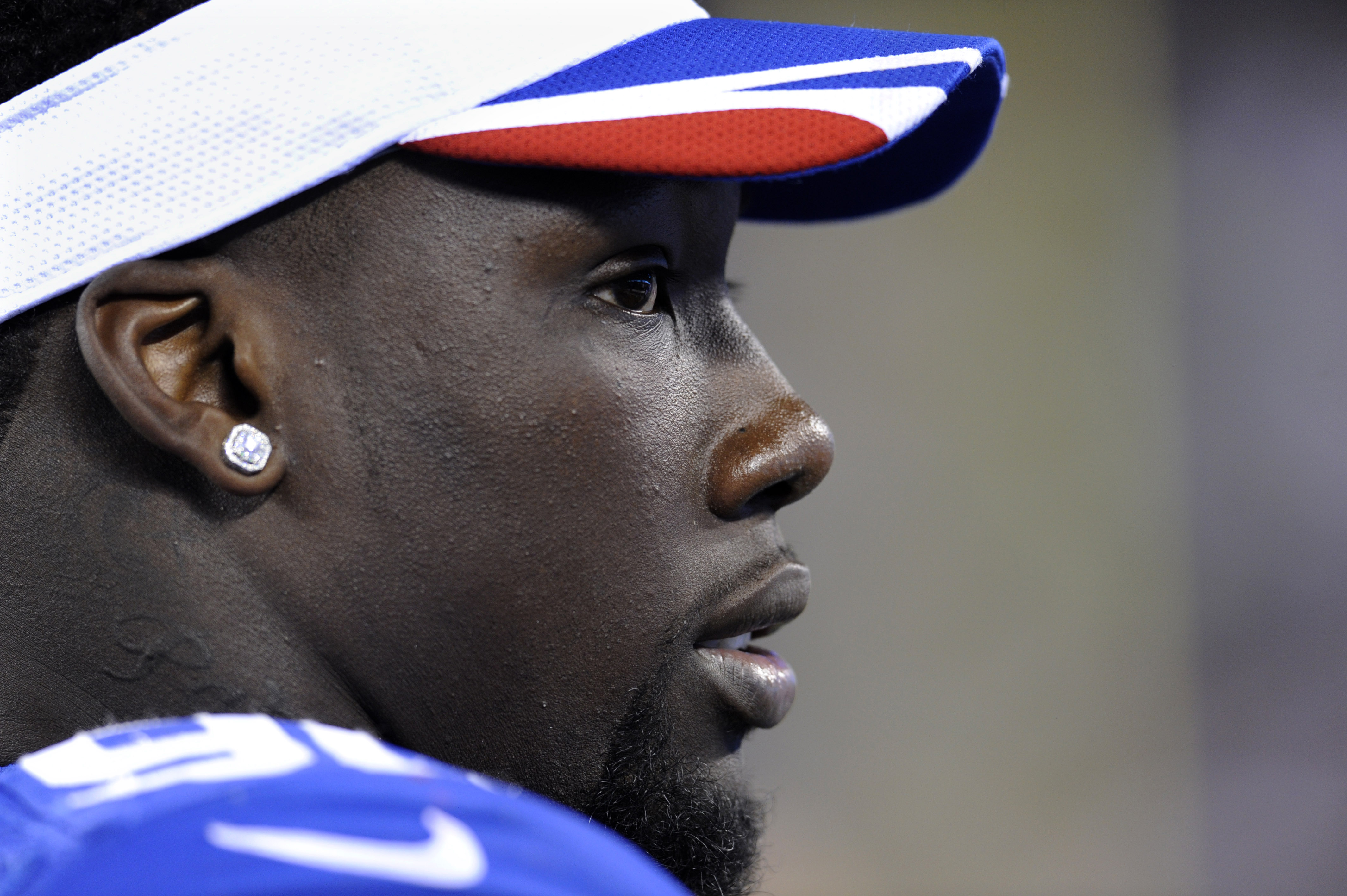 Giants GM Reese speaks with injured DE Pierre-Paul - Sports Illustrated