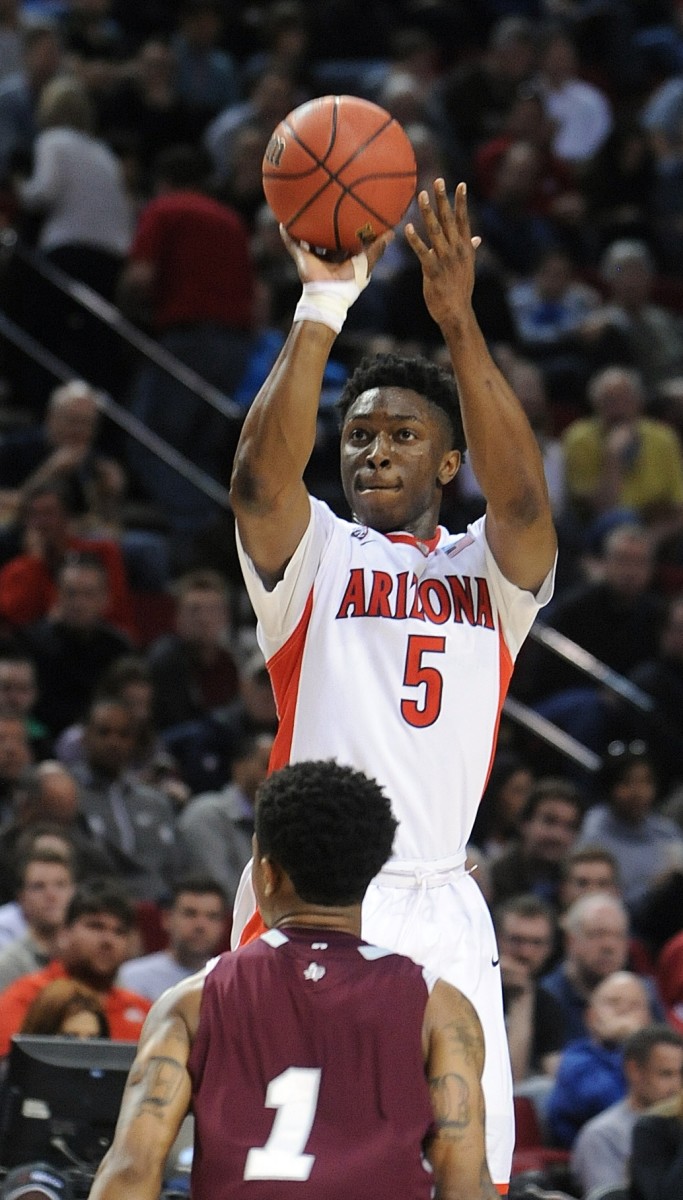 Johnson becomes third Arizona player to declare early - Sports Illustrated