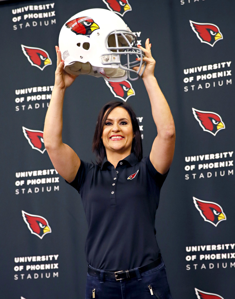 Coach Jen Welter calls groundbreaking NFL work 'fantastic' - Sports ...