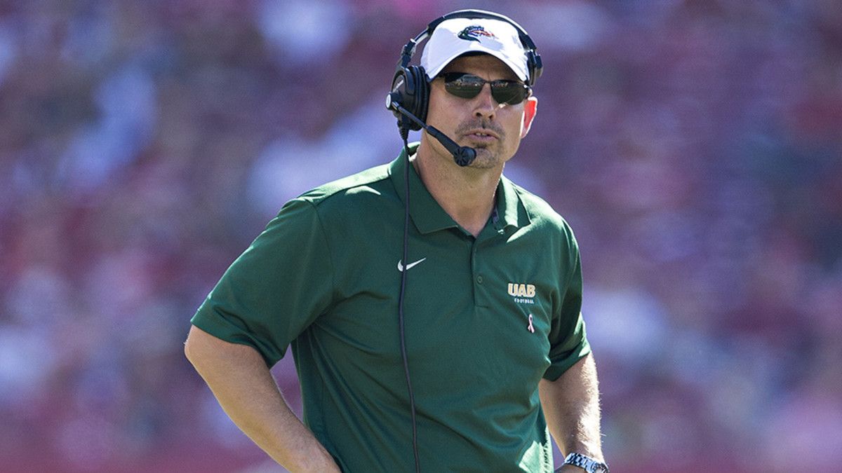 UAB football coach Bill Clark signs five-year contract extension ...