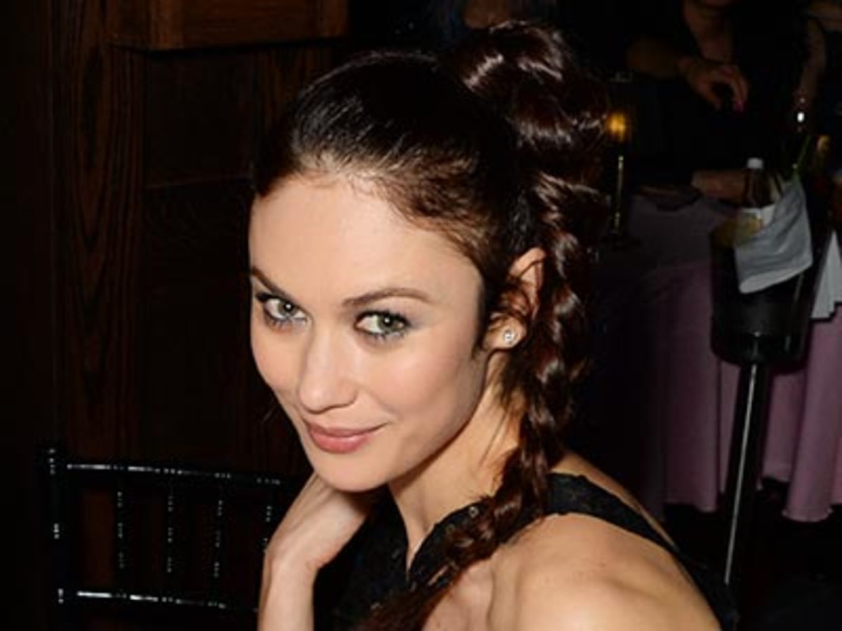 Hot Clicks: Olga Kurylenko, NFL eyeblack draws fine, Lamar Odom ...