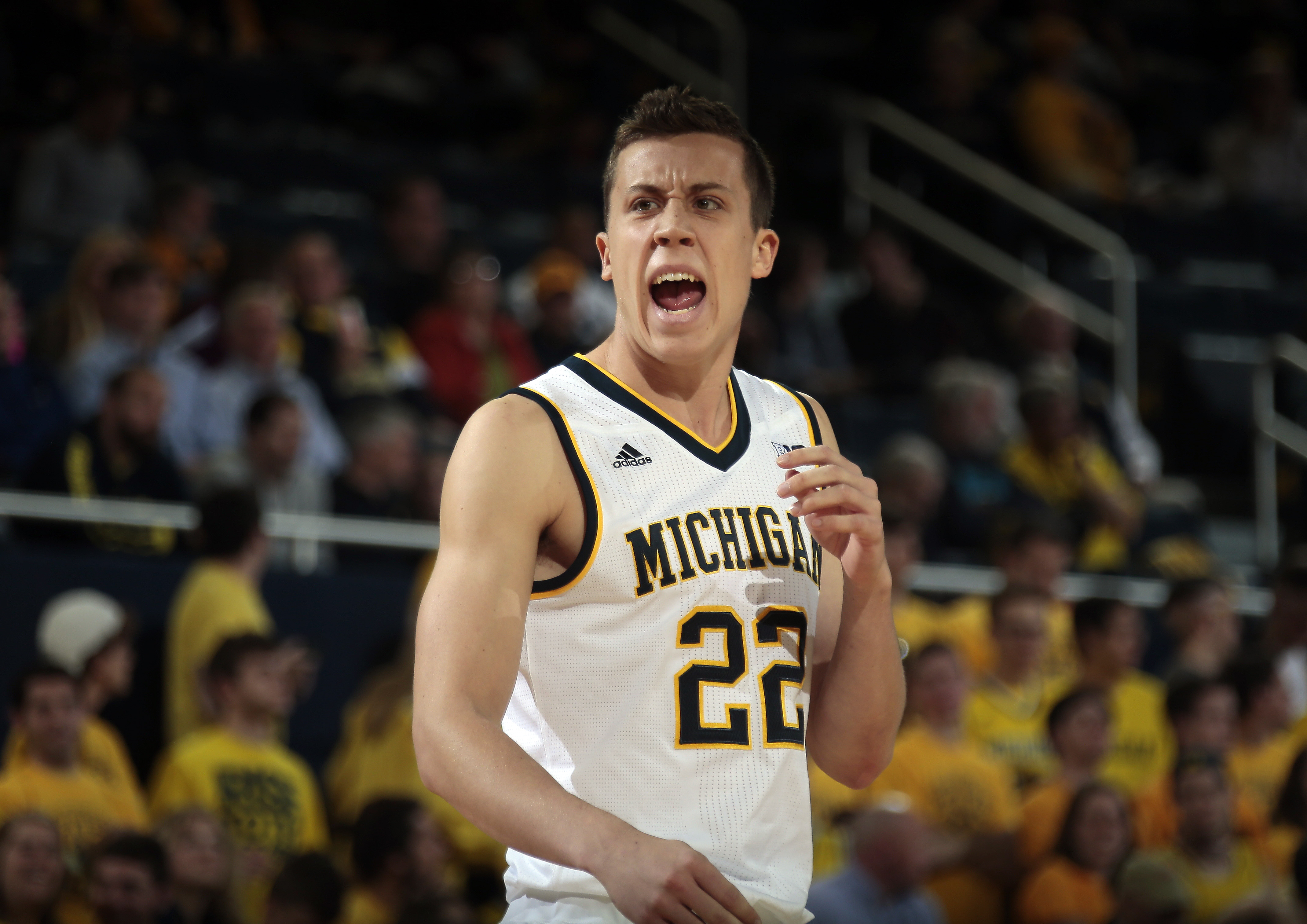 Robinson shines for No. 24 Michigan in 88-68 win over Elon - Sports ...